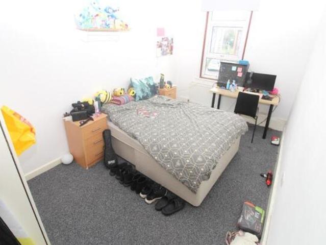 4 bedroom flat for rent in Erleigh Road, Reading, RG1