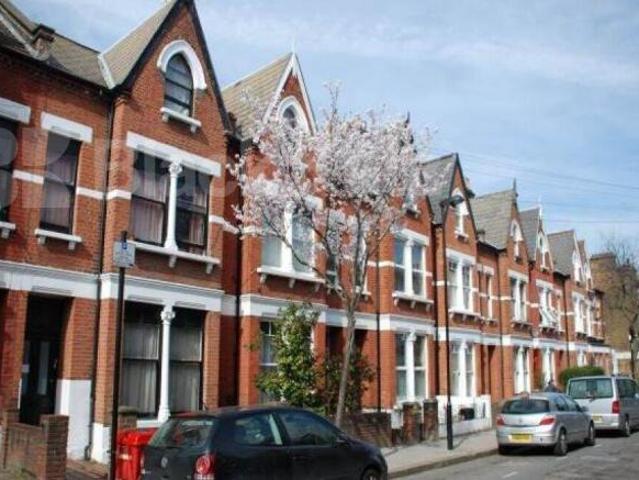 4 bedroom flat for rent in Fairbridge Road, Archway / Holloway N19