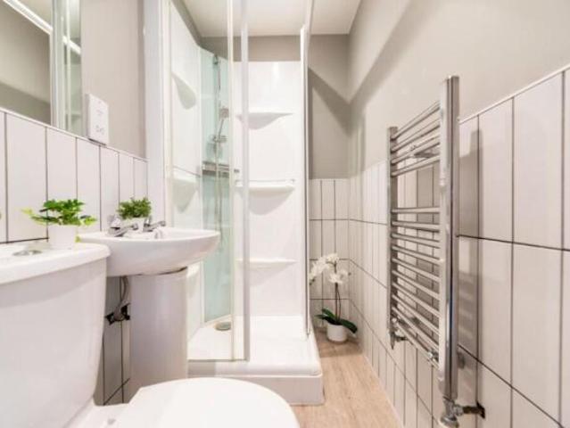 4 bedroom flat for rent in Falconar Street, Newcastle, NE2
