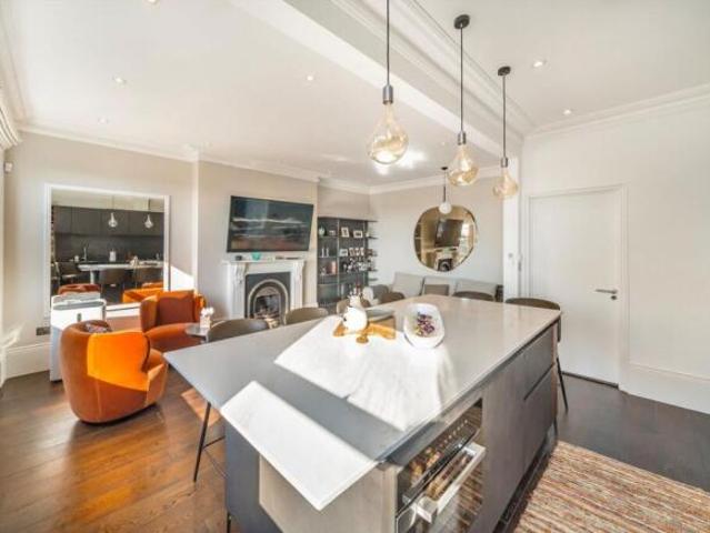 4 bedroom flat for rent in Fellows Road, St. John's Wood, NW3