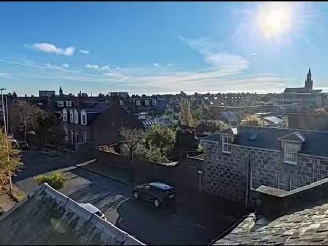 4 bedroom flat for rent in Fountainhall Road, Aberdeen, AB15