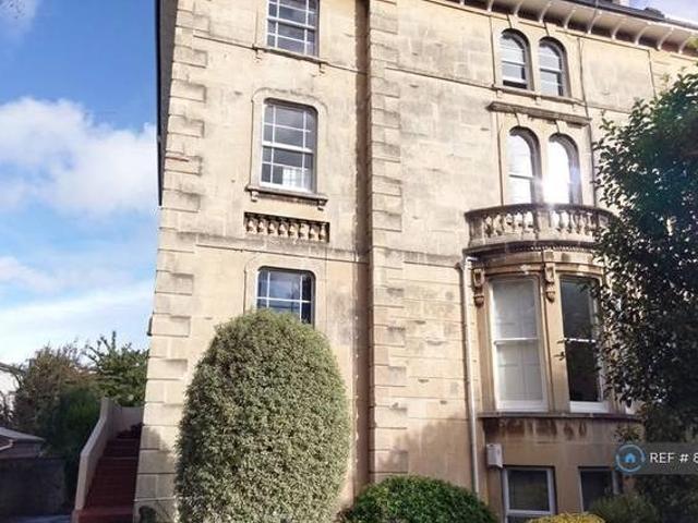 4 bedroom flat for rent in Floor Bristol BS6