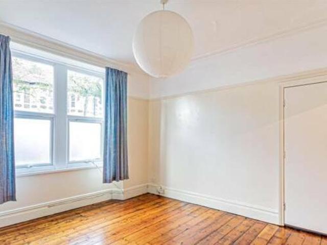 4 bedroom flat for rent in Fleming Road London SE17