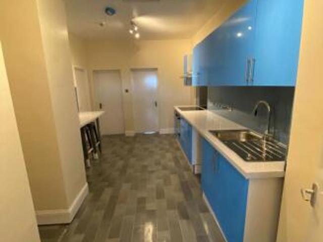 4 bedroom flat for rent in Gloucester Road, Bristol, BS7