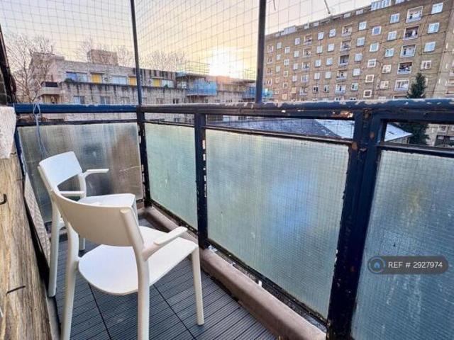 4 bedroom flat for rent in Grisedale, London, NW1