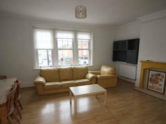 4 bedroom flat for rent in Hamlet Court Road WestcliffOnSea Essex SS0