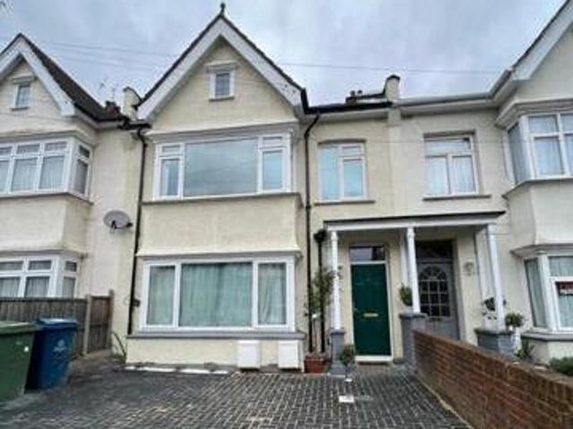 4 Bedroom Flat For Rent In Harrow