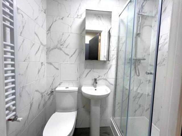 4 bedroom flat for rent in Hepburn Road, Bristol, BS2