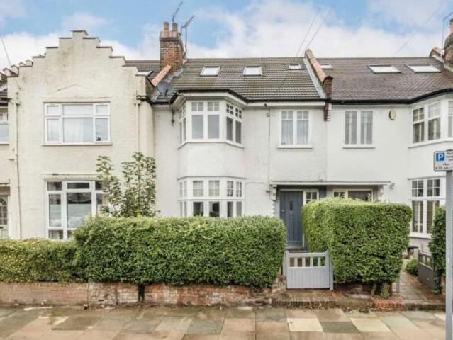 4 bedroom flat for rent in Herbert Gardens, Kensal Rise, NW10