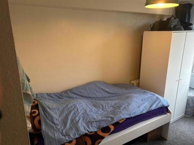 4 bedroom flat for rent in High Kingsdown, Bristol, BS2