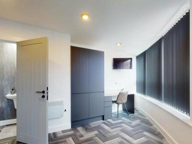 4 Bedroom Flat For Rent In High Road