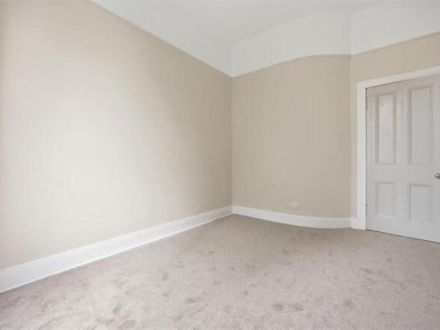 4 bedroom flat for rent in Holyrood Quadrant, Glasgow, G20