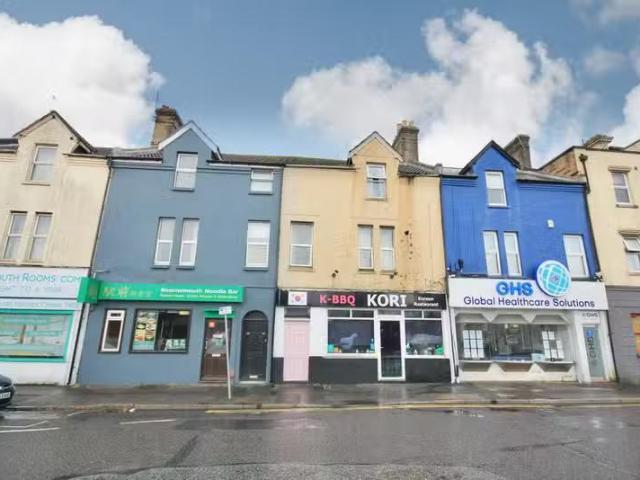 4 bedroom flat for rent in Holdenhurst Road, Bournemouth, Dors.