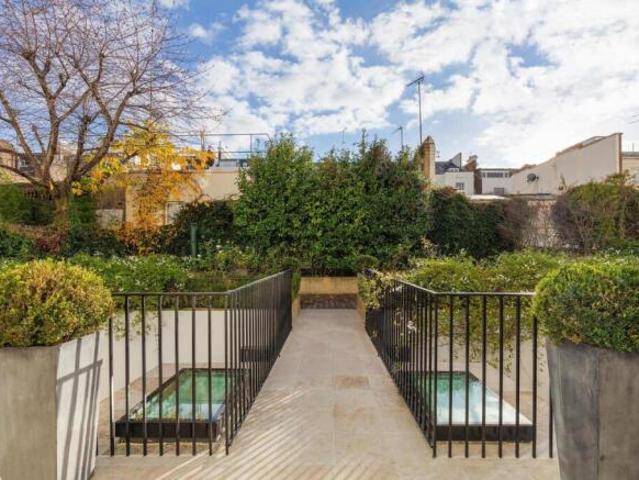 4 bedroom flat for rent in, Holland Park, W11