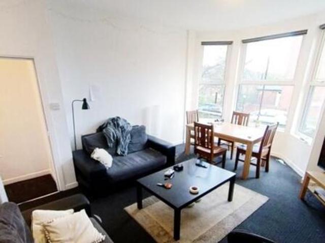 4 Bedroom Flat For Rent In Hyde Park