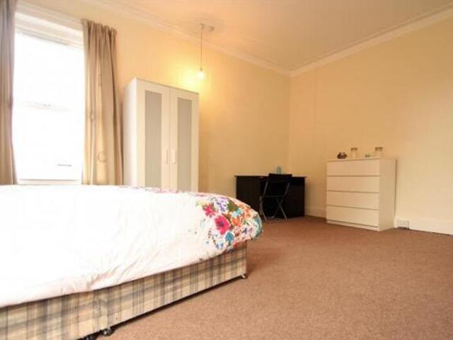 4 Bedroom Flat For Rent In Hyde Park