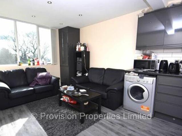 4 Bedroom Flat For Rent In Hyde Park, Leeds
