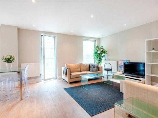 4 bedroom flat for rent in Indescon Square, Millwall, E14