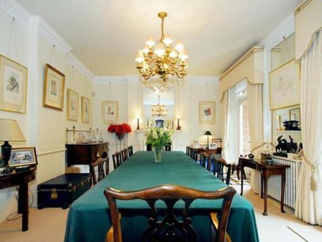 4 Bedroom Flat For Rent In Kensington, London