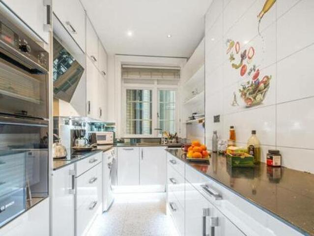 4 Bedroom Flat For Rent In Kensington, London