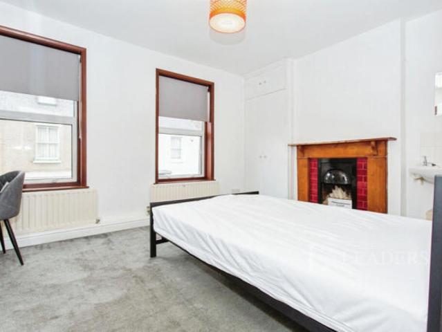 4 bedroom flat for rent in Kingston Street, CB1