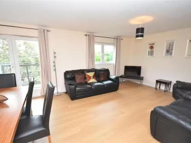 4 bedroom flat for rent in Links Road, City Centre, Aberdeen.