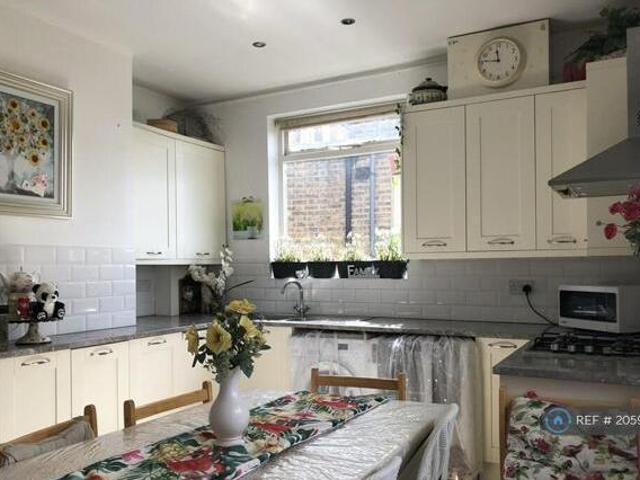 4 Bedroom Flat For Rent In London
