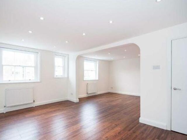 4 Bedroom Flat For Rent In London