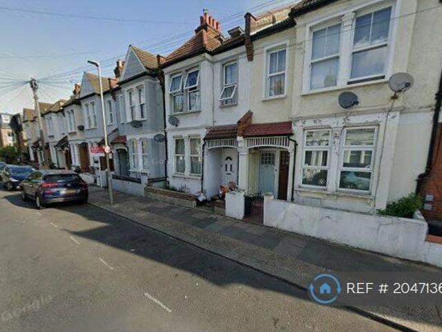 4 Bedroom Flat For Rent In London