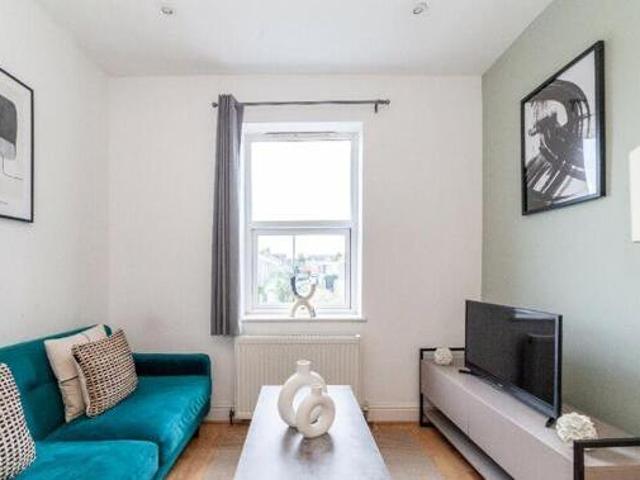4 Bedroom Flat For Rent In London