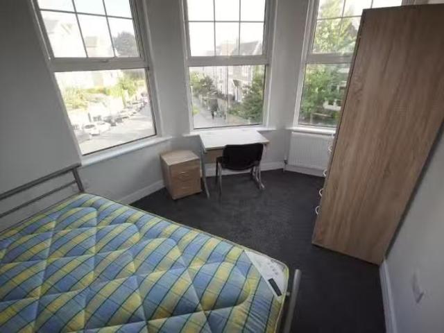 4 bedroom flat for rent in Lower Redland Road, Bristol, BS6