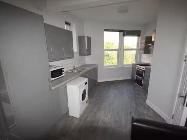 4 bedroom flat for rent in Lower Redland Road, Bristol, BS6