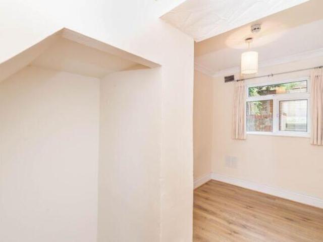 4 bedroom flat for rent in Malden Road, Chalk Farm, NW5