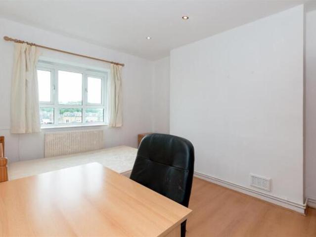 4 bedroom flat for rent in Margravine Road, London, W6