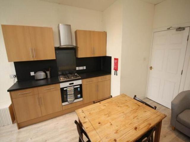 4 bedroom flat for rent in Montague Street, Newington, Edinburgh, EH8