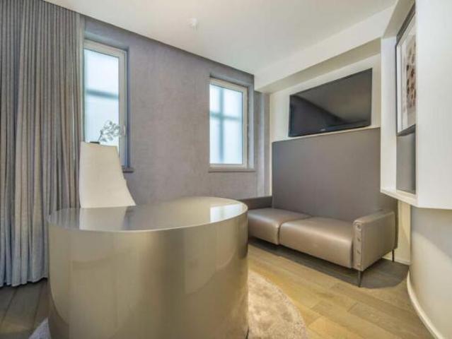 4 bedroom flat for rent in North Row, Mayfair, W1K