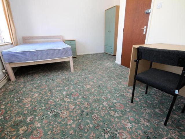 4 bedroom flat for rent in Oaten Hill Court, Canterbury, CT1 3HS, CT1