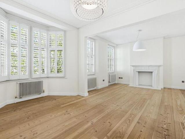 4 bedroom flat for rent in Old Brompton Road, Earls Court, SW5