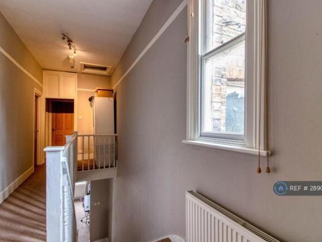 4 bedroom flat for rent in Orde Hall Street, London, WC1N