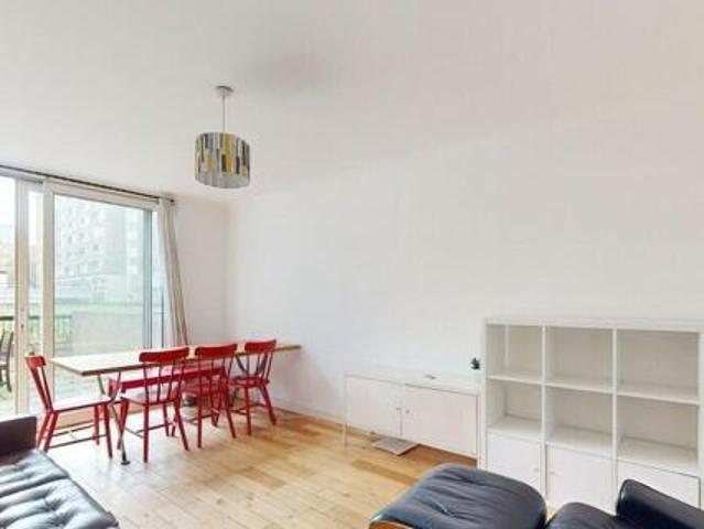 4 Bedroom Flat For Rent In Peerless Street, London