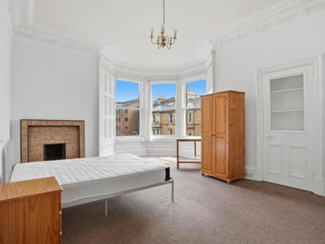 4 bedroom flat for rent in Polwarth Gardens, Polwarth, Edinburgh, EH11