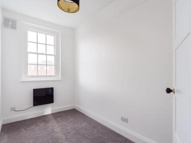 4 bedroom flat for rent in Preston Circus, Brighton, BN1