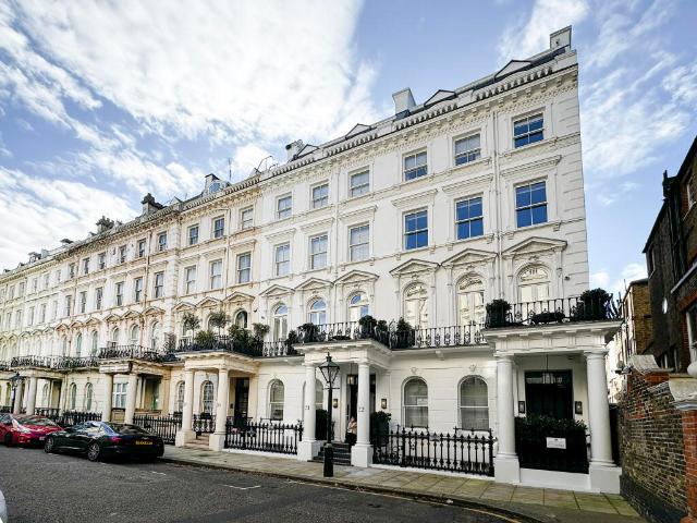 4 bedroom flat for rent in Prince Of Wales Terrace, Kensington And Chelsea, London, W8