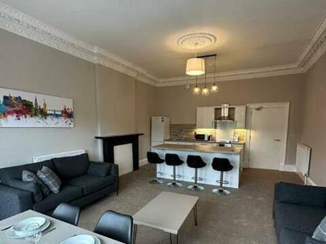 4 bedroom flat for rent in Princes Street New Town Edinburgh EH2