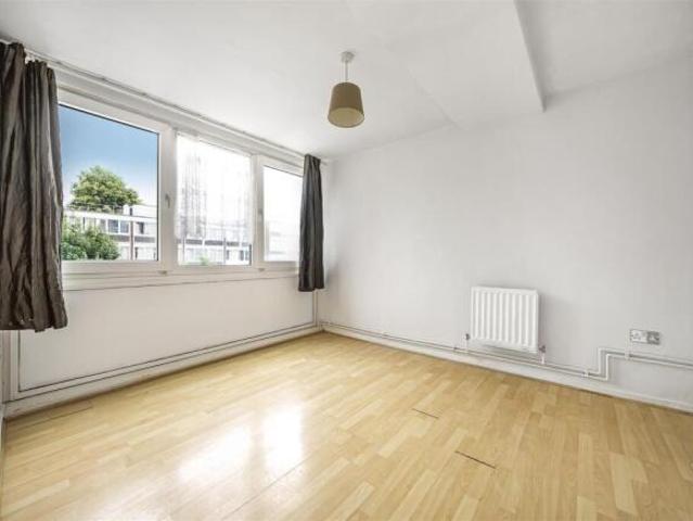 4 bedroom flat for rent in Roehampton, SW15 Available 26th September 2026, SW15