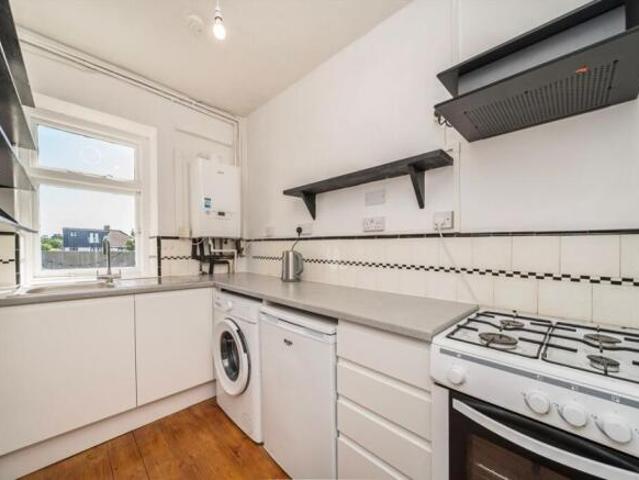 4 bedroom flat for rent in Shooters Hill Road, Blackheath, SE3
