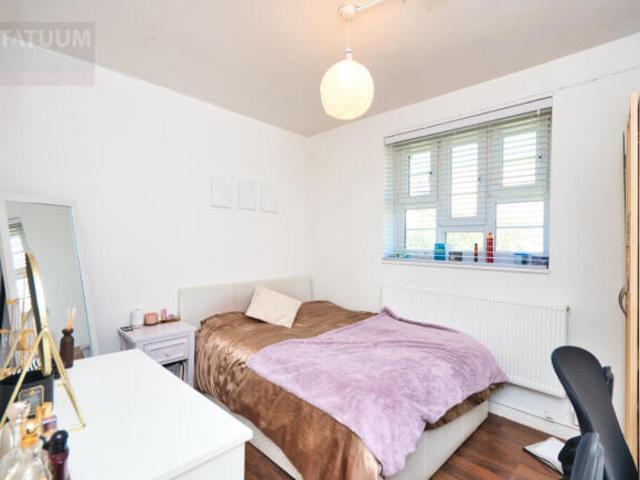 4 bedroom flat for rent in Shandy Street, Stepney, Mile End, London, E1