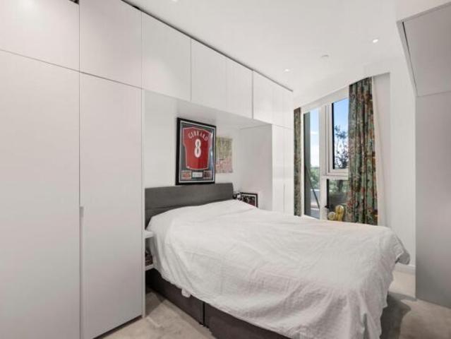 4 bedroom flat for rent in Sophora House, 342 Queenstown Road, SW11