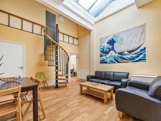 4 Bedroom Flat For Rent In South Kensington, London