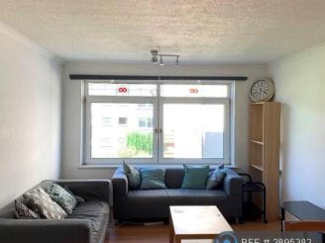 4 bedroom flat for rent in St. Mungo Avenue, Glasgow, G4